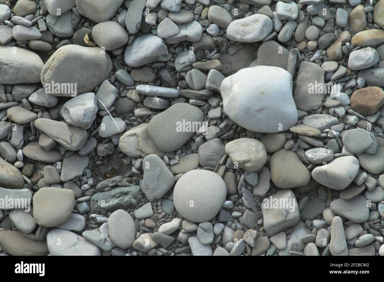 Smooth pebbles hi-res stock photography and images - Alamy