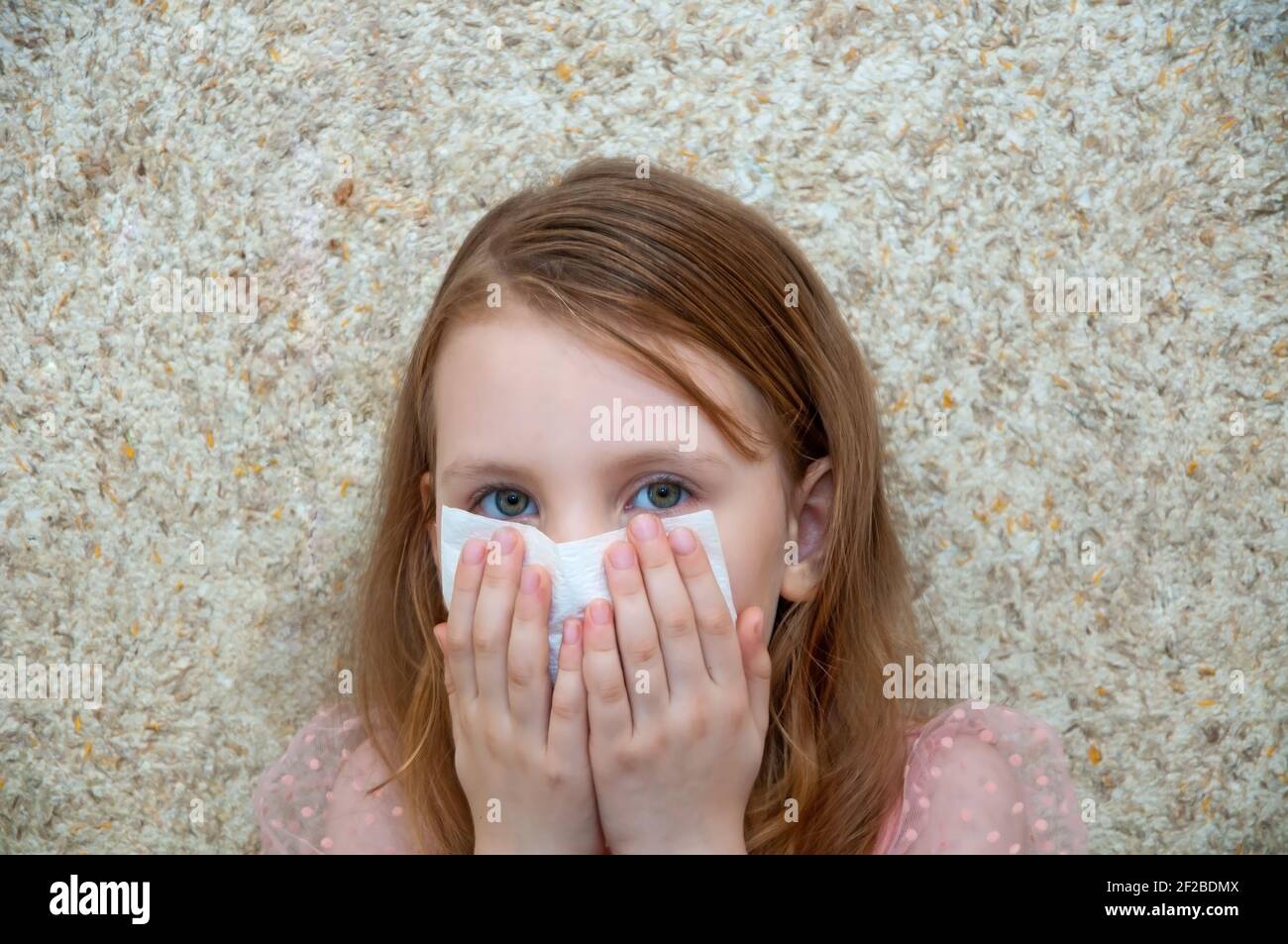 Girl with runny nose hi-res stock photography and images - Alamy