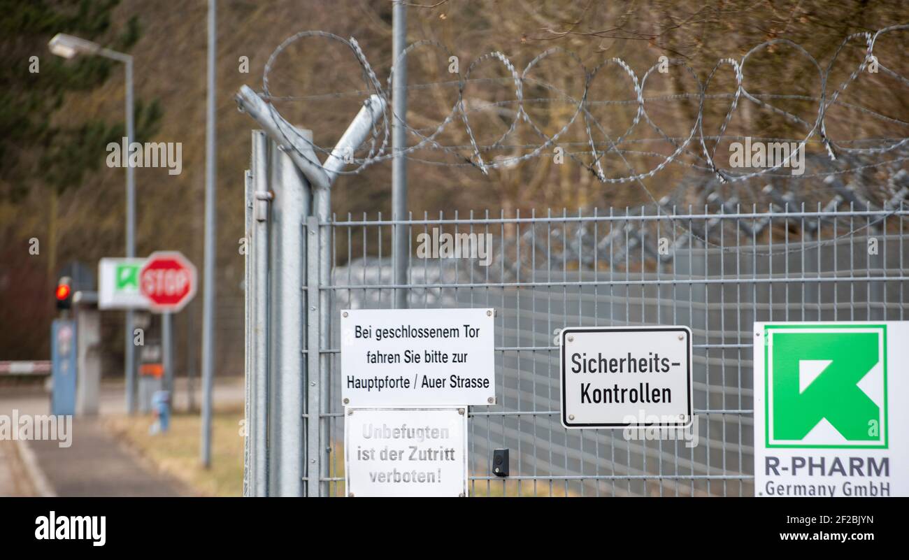 Sputnik news logo hi-res stock photography and images - Alamy