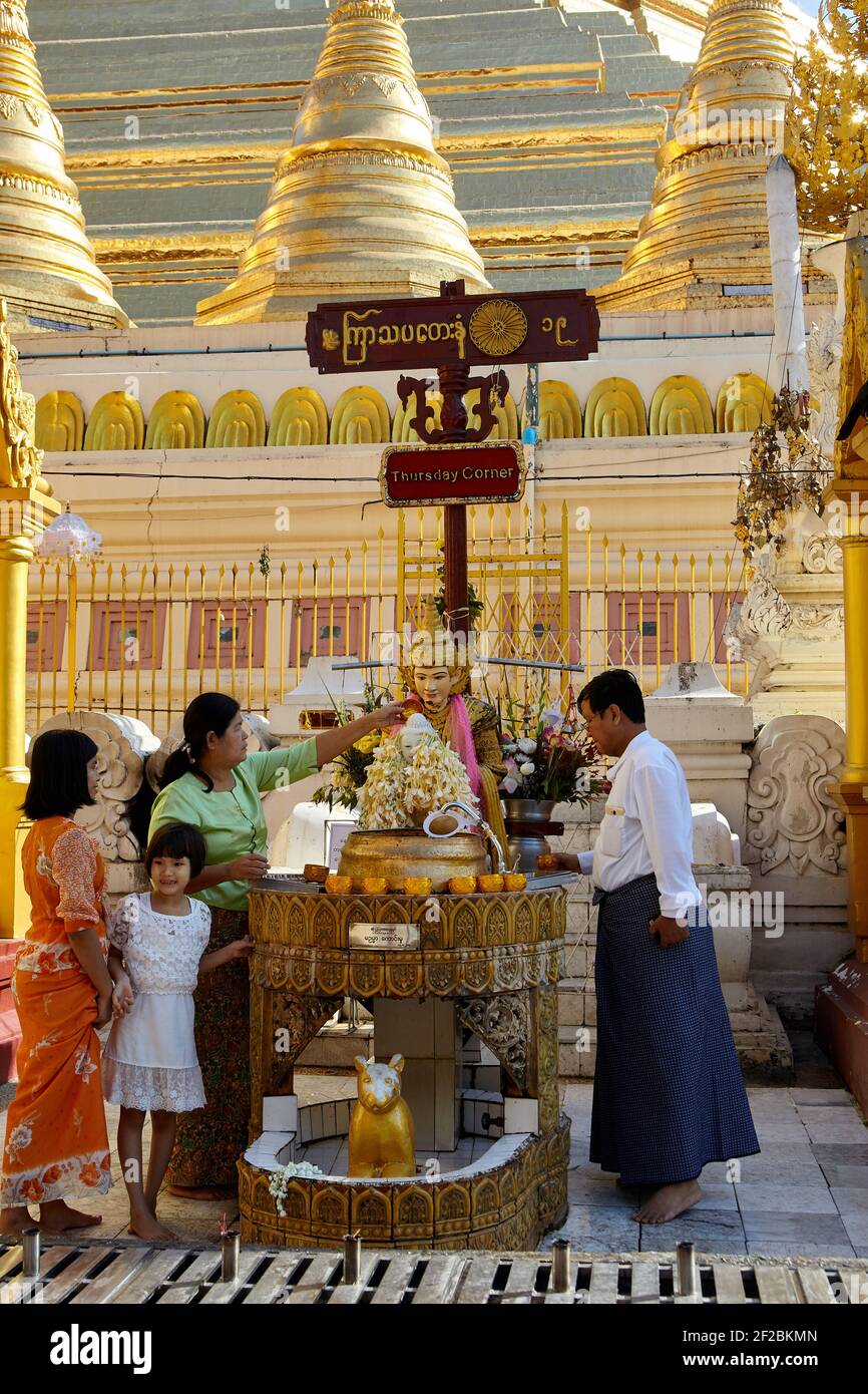 Thursday corner. A special place for people born on this day to make ...