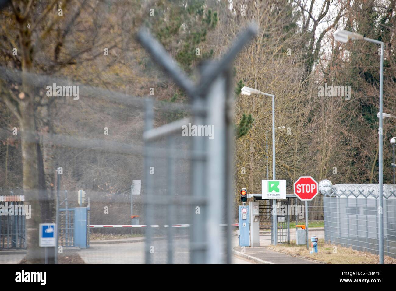 Sputnik news logo hi-res stock photography and images - Alamy