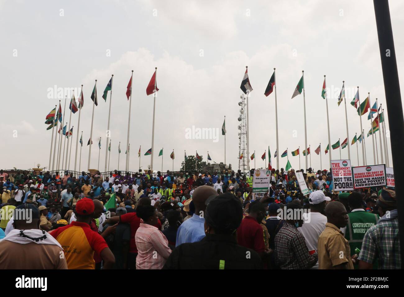 Lagos nigeria crowd hi-res stock photography and images - Alamy