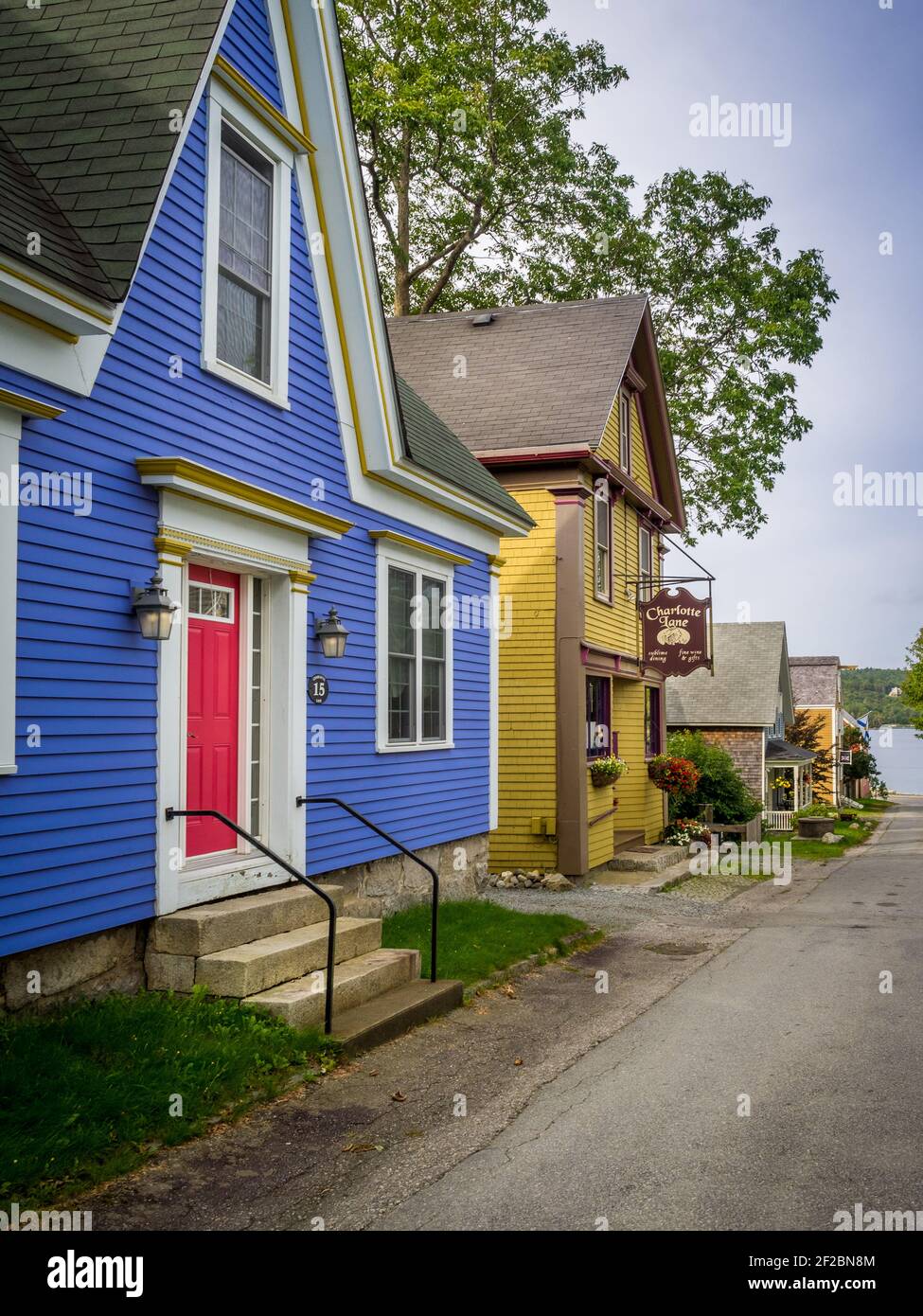 Charlotte Lane is a small side street leading down to the waterfront in ...