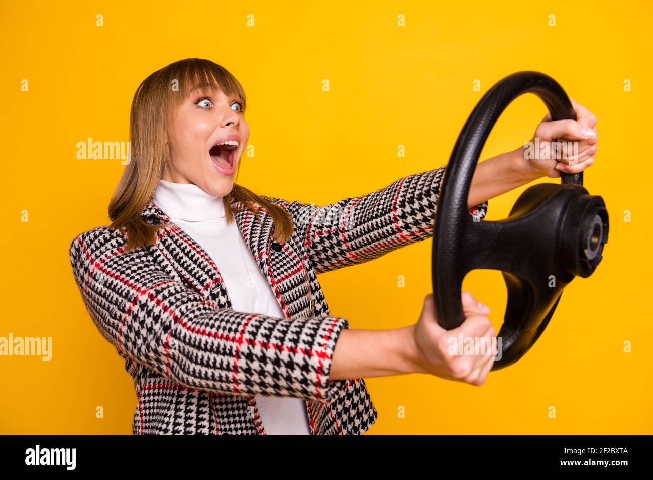 Photo of astonished positive girl open mouth look empty space ...
