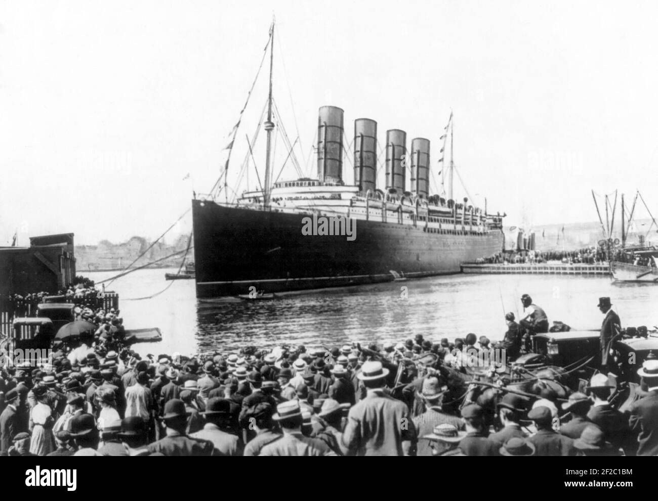 Rms lusitania hi-res stock photography and images - Alamy