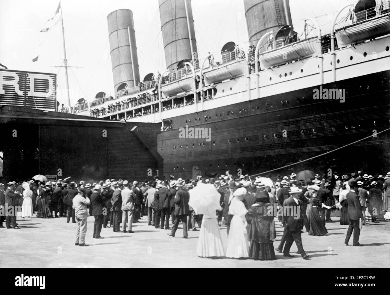 Rms lusitania hi-res stock photography and images - Alamy