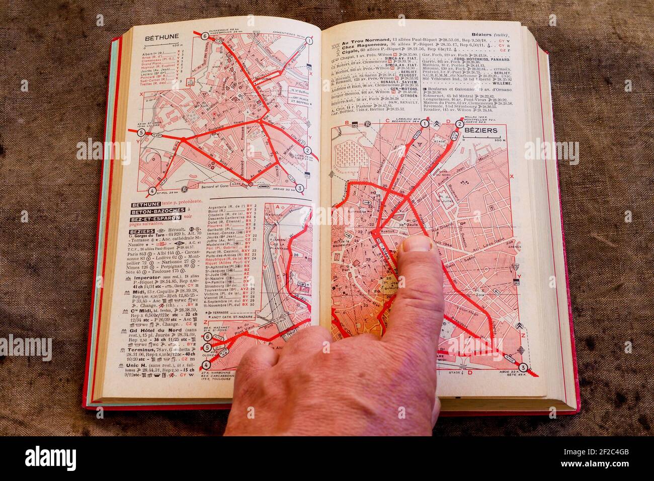 Vintage Michelin red Guide, France Stock Photo - Alamy
