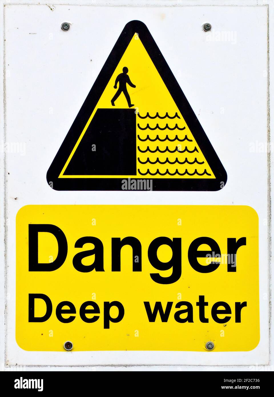Yellow triangle warning sign cut out hi-res stock photography and ...