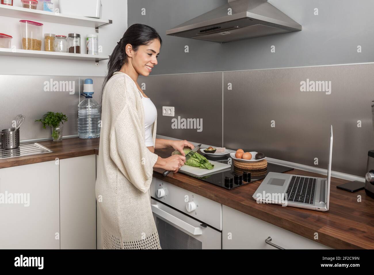 Home cook meal hi-res stock photography and images - Alamy