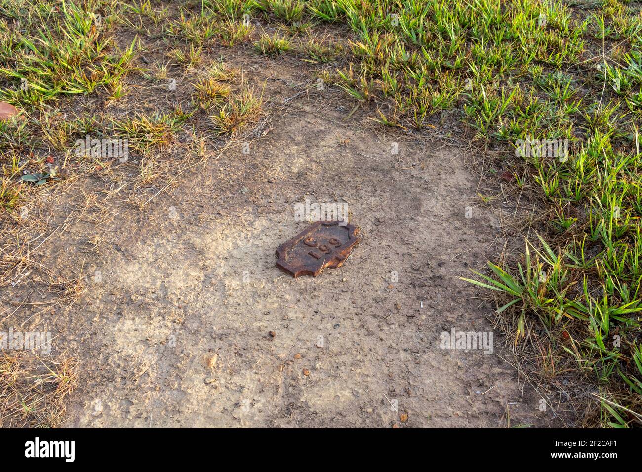Ground cemetery graves old hi-res stock photography and images - Alamy