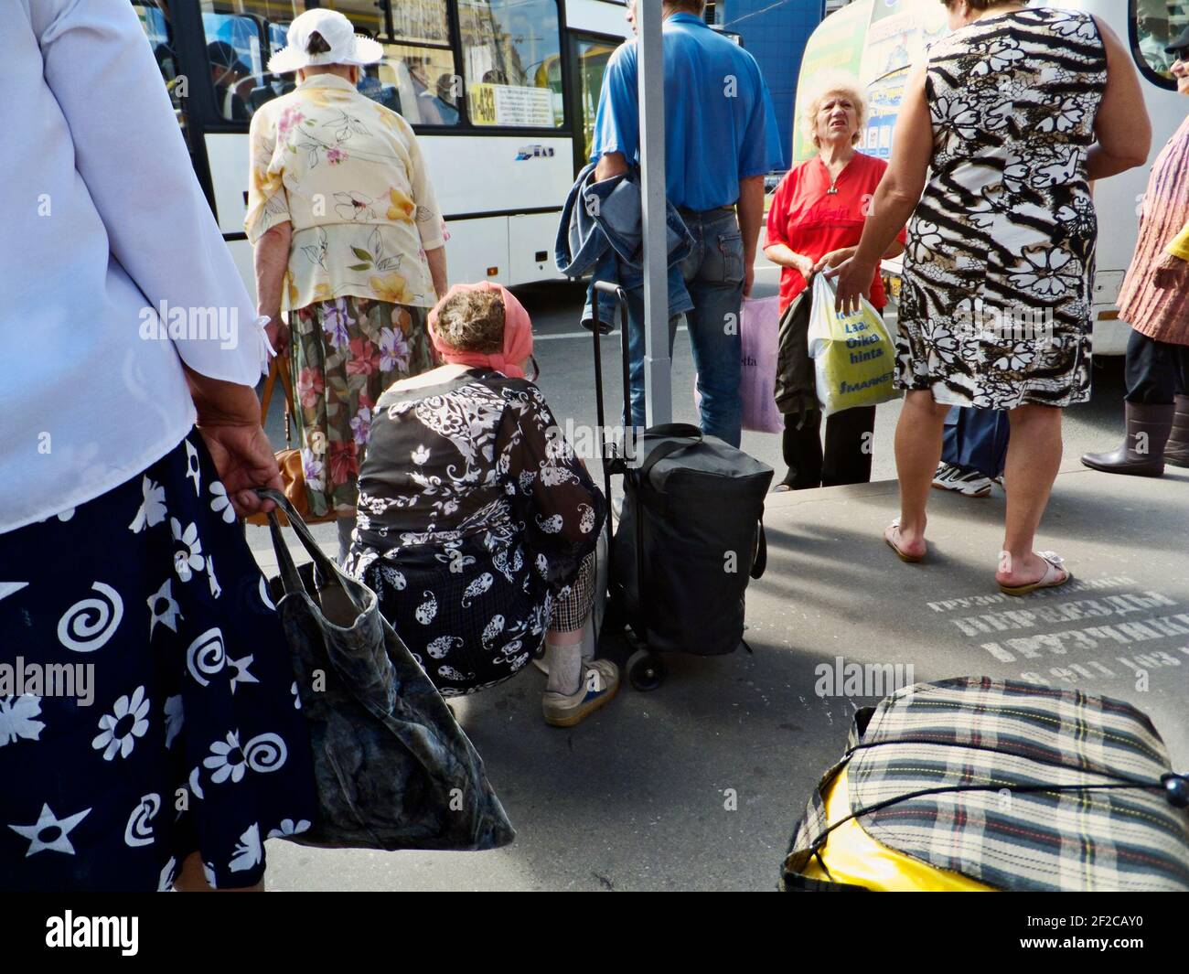Suburban bus hi-res stock photography and images - Alamy