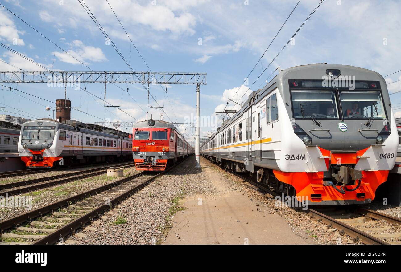 Train on Moscow passenger platform (Savelovsky railway station)-- is ...