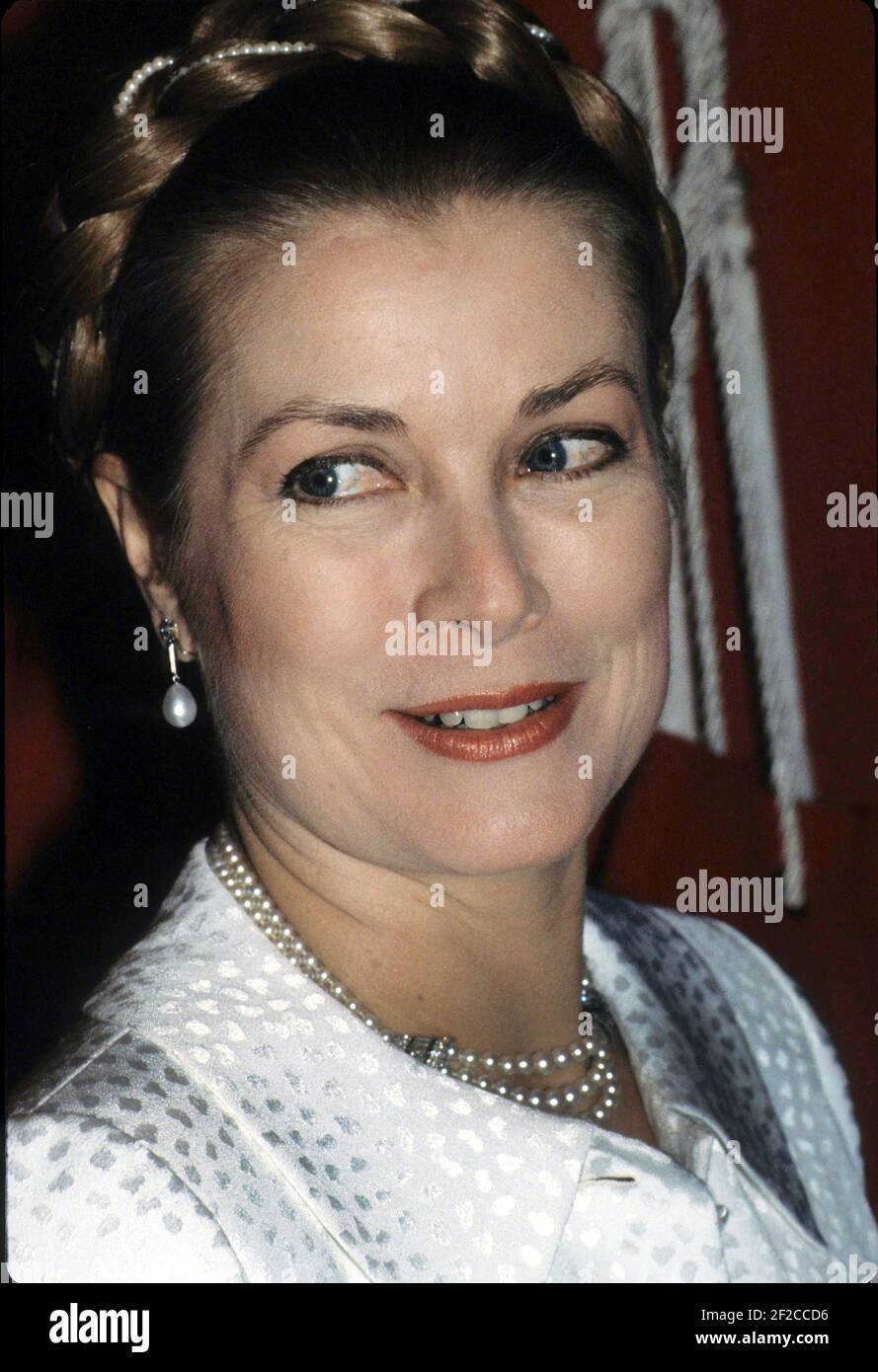 Princess grace 1977 hi-res stock photography and images - Alamy