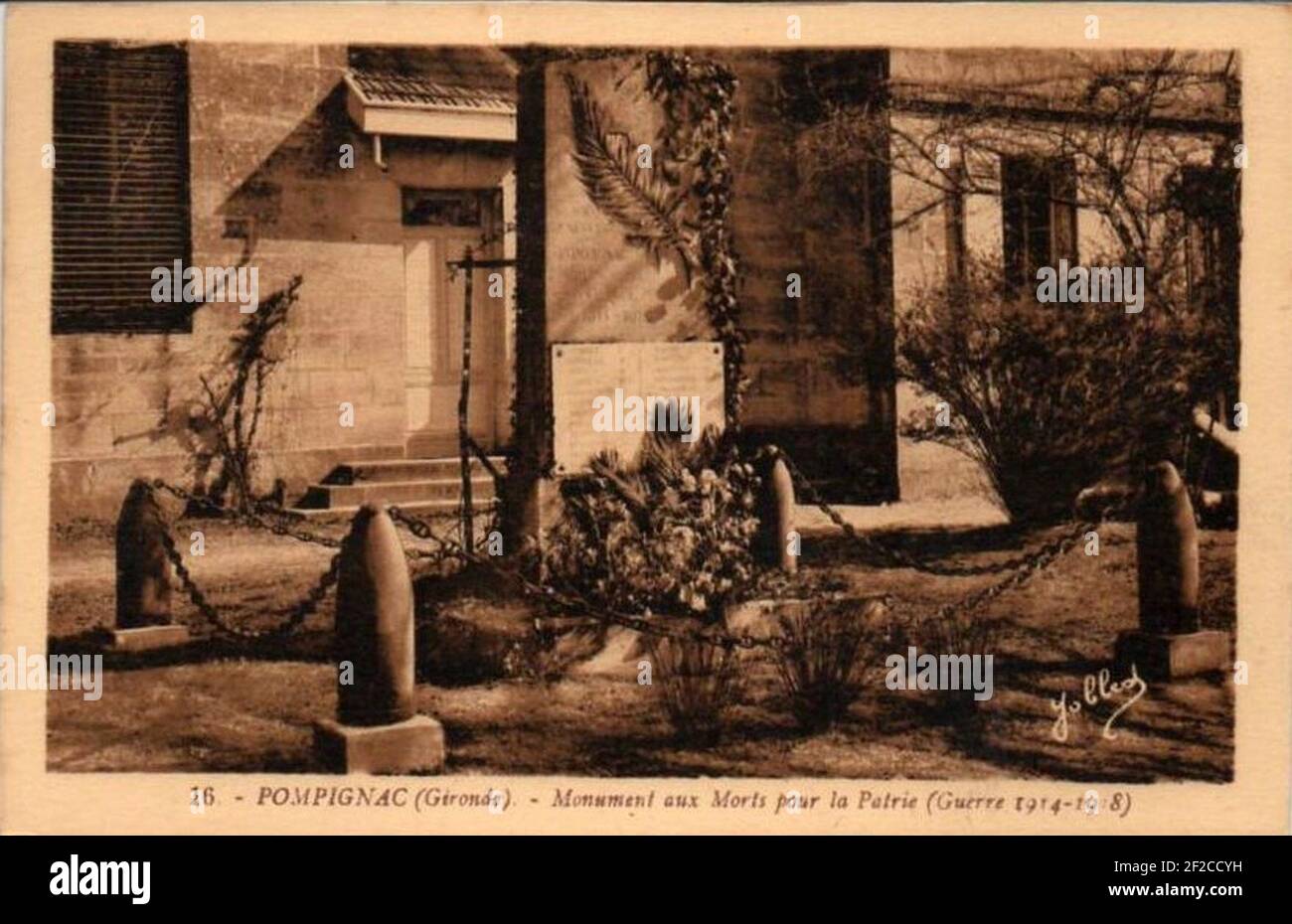 Pompignac - Monument aux morts Stock Photo - Alamy