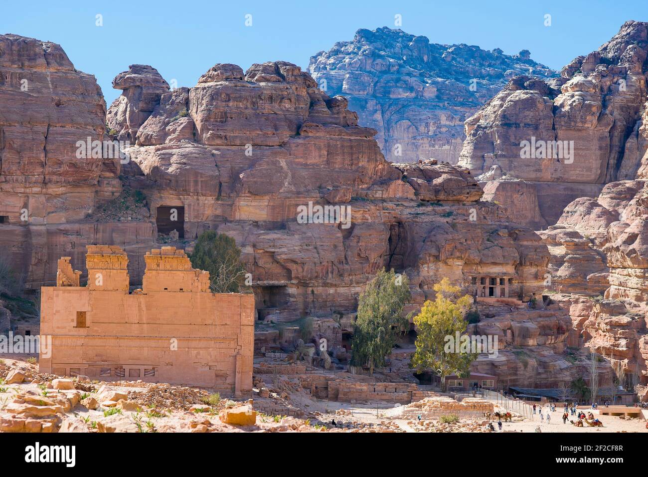 Colonnade street petra hi-res stock photography and images - Alamy