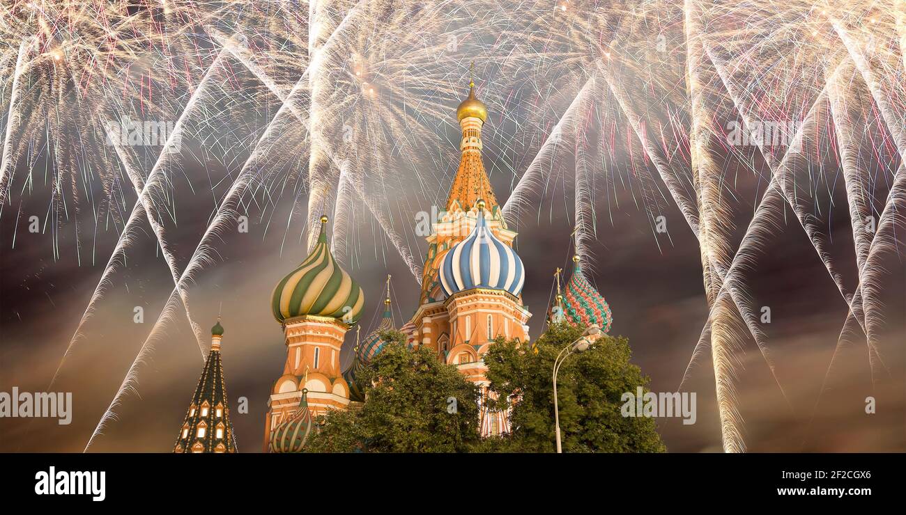 Fireworks over the Saint Basil cathedral ( Temple of Basil the Blessed ...