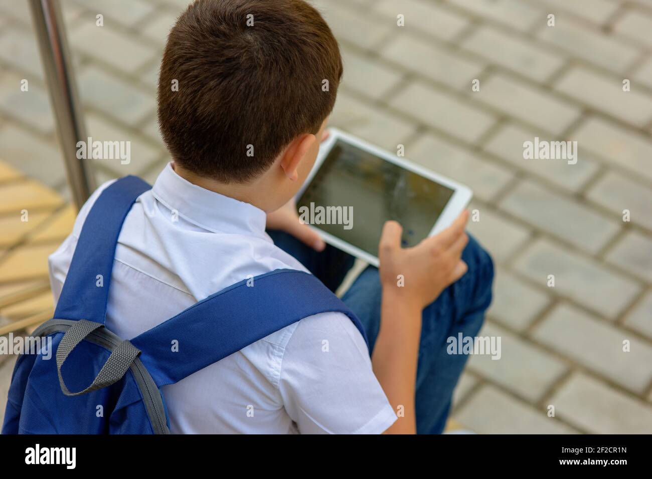 Child computer back view school hi-res stock photography and images - Alamy