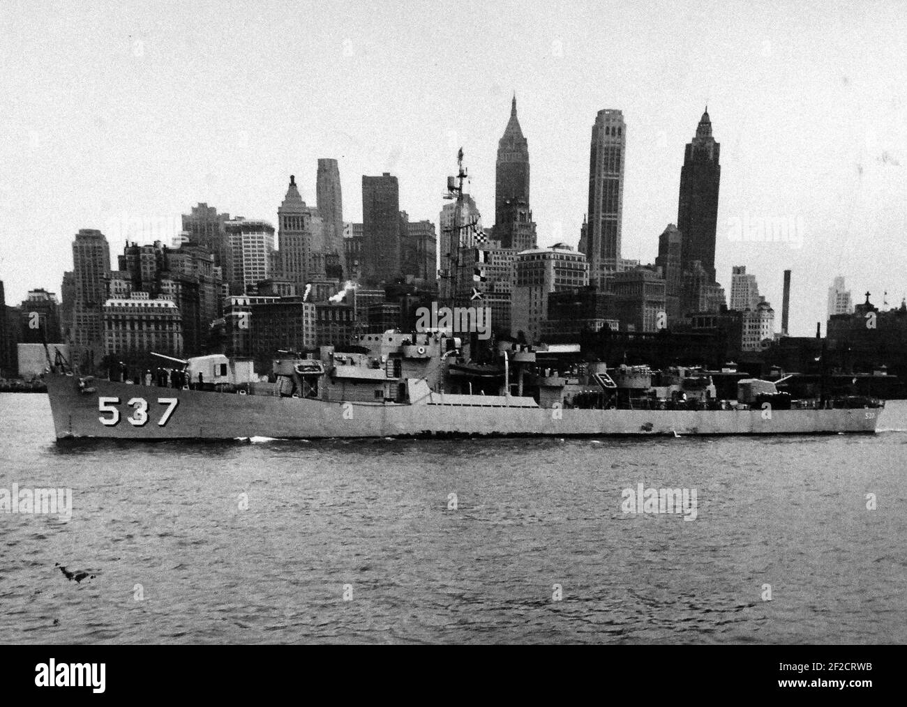Port view of USS Rizzi (DE-537) at Brooklyn Navy Yard, May 1952 Stock ...