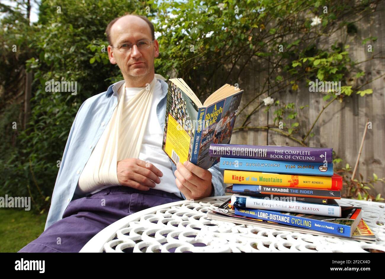 Simon O'Hagan with his broken arm prevailing him from anymore cycling ...