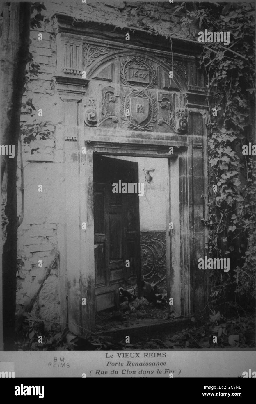 Le clou hi-res stock photography and images - Alamy