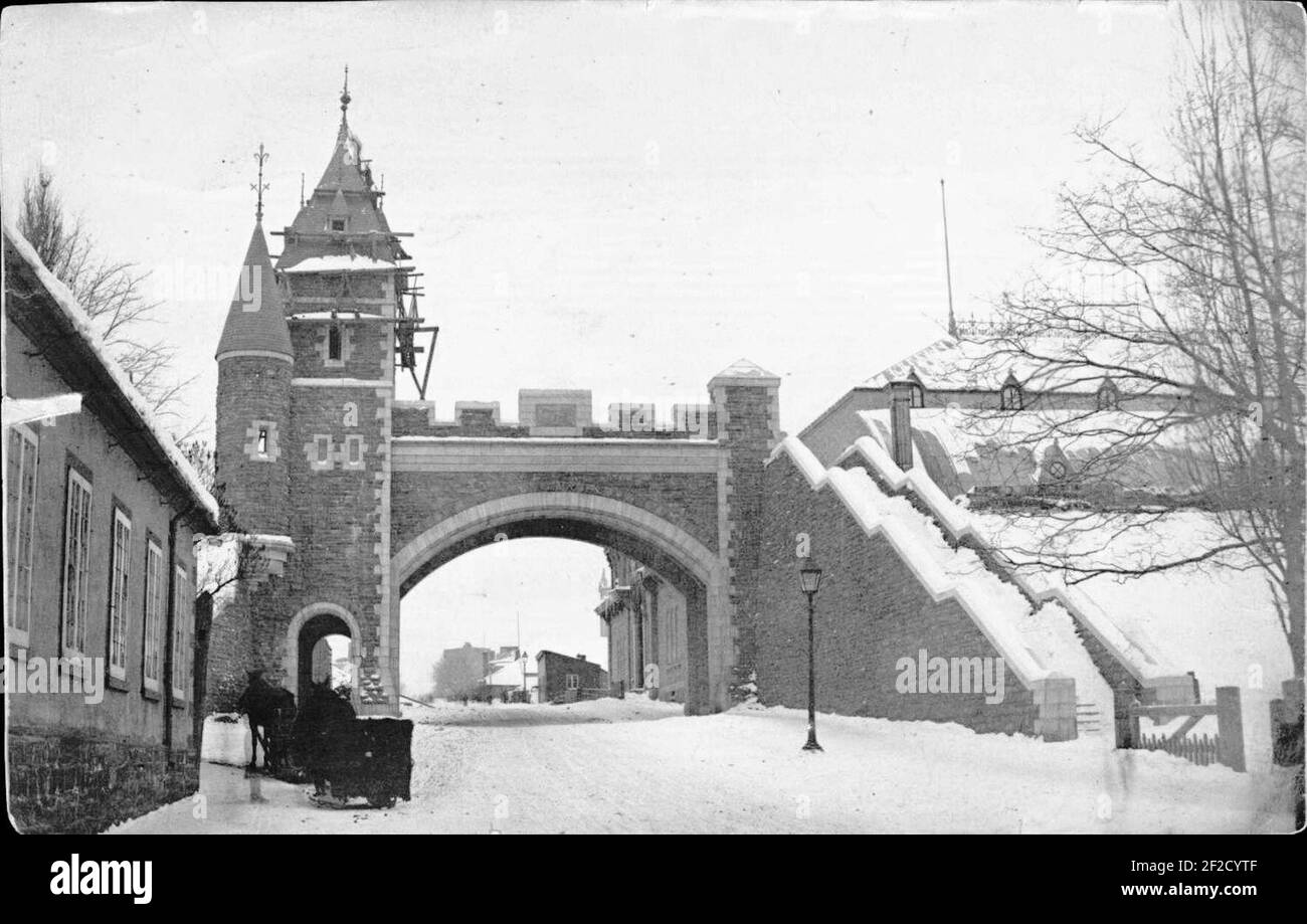 Porte saint louis Black and White Stock Photos & Images - Alamy