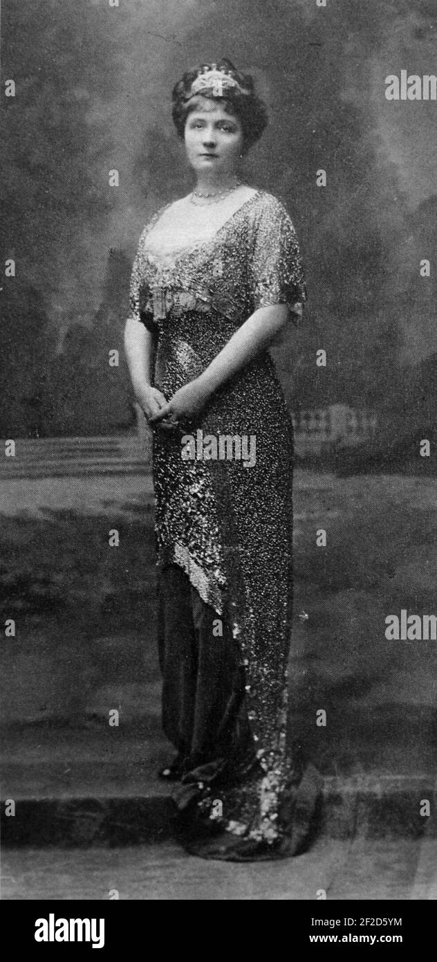Portrait Henriette Caillaux Stock Photo - Alamy