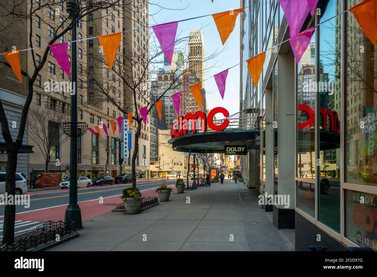 50 34th street hi-res stock photography and images - Alamy