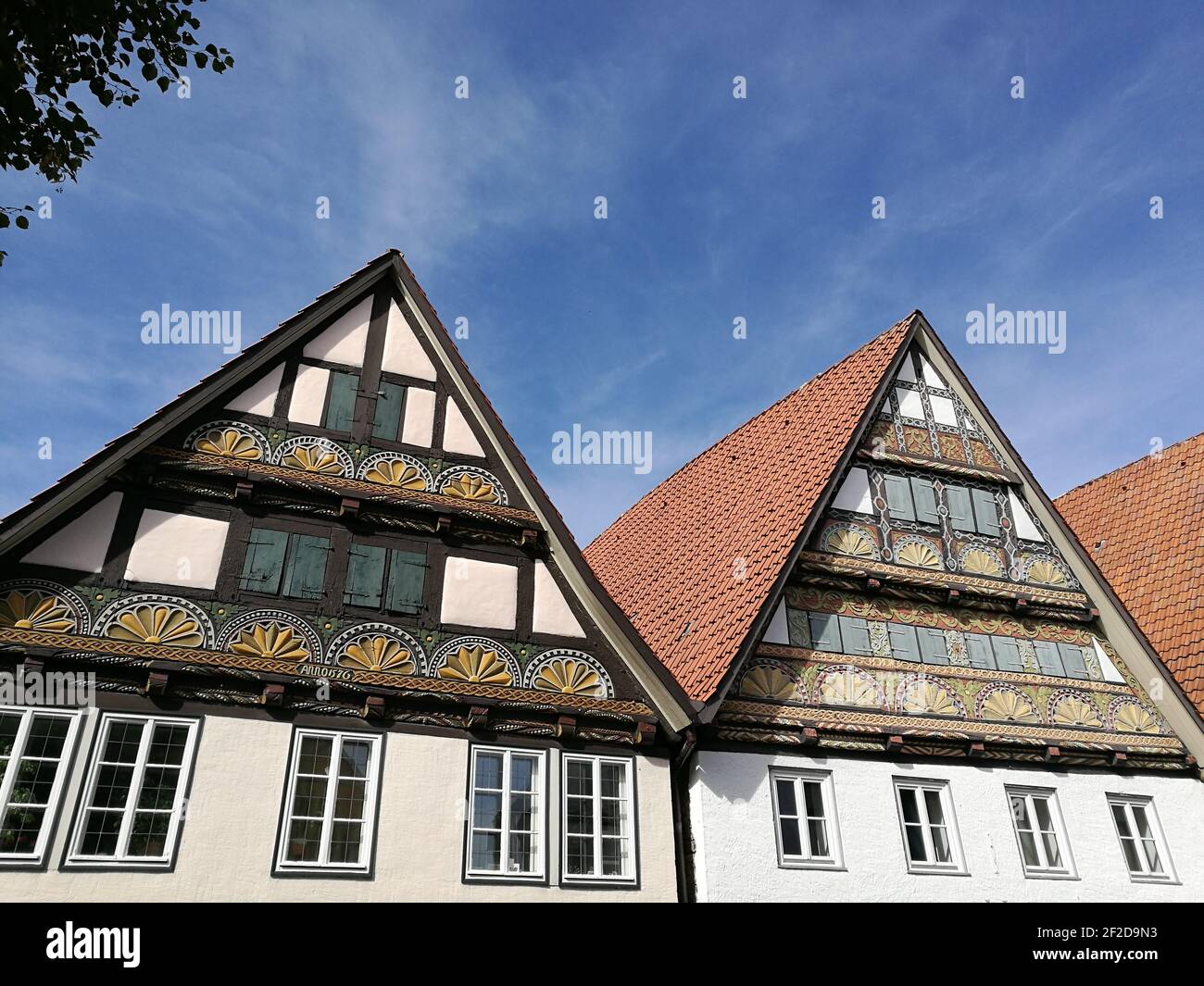 Two half facades hi-res stock photography and images - Alamy