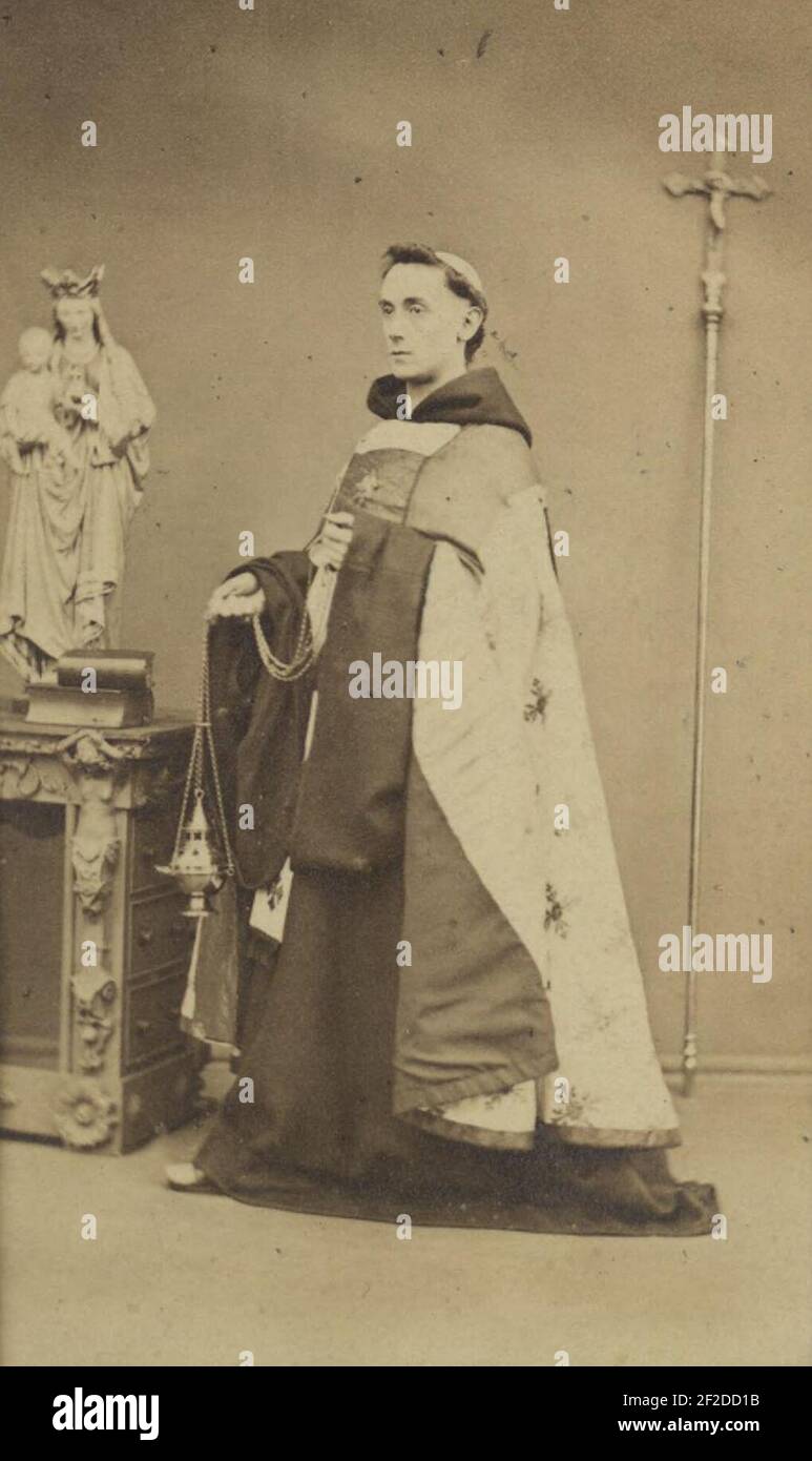 Father ignatius hi-res stock photography and images - Alamy