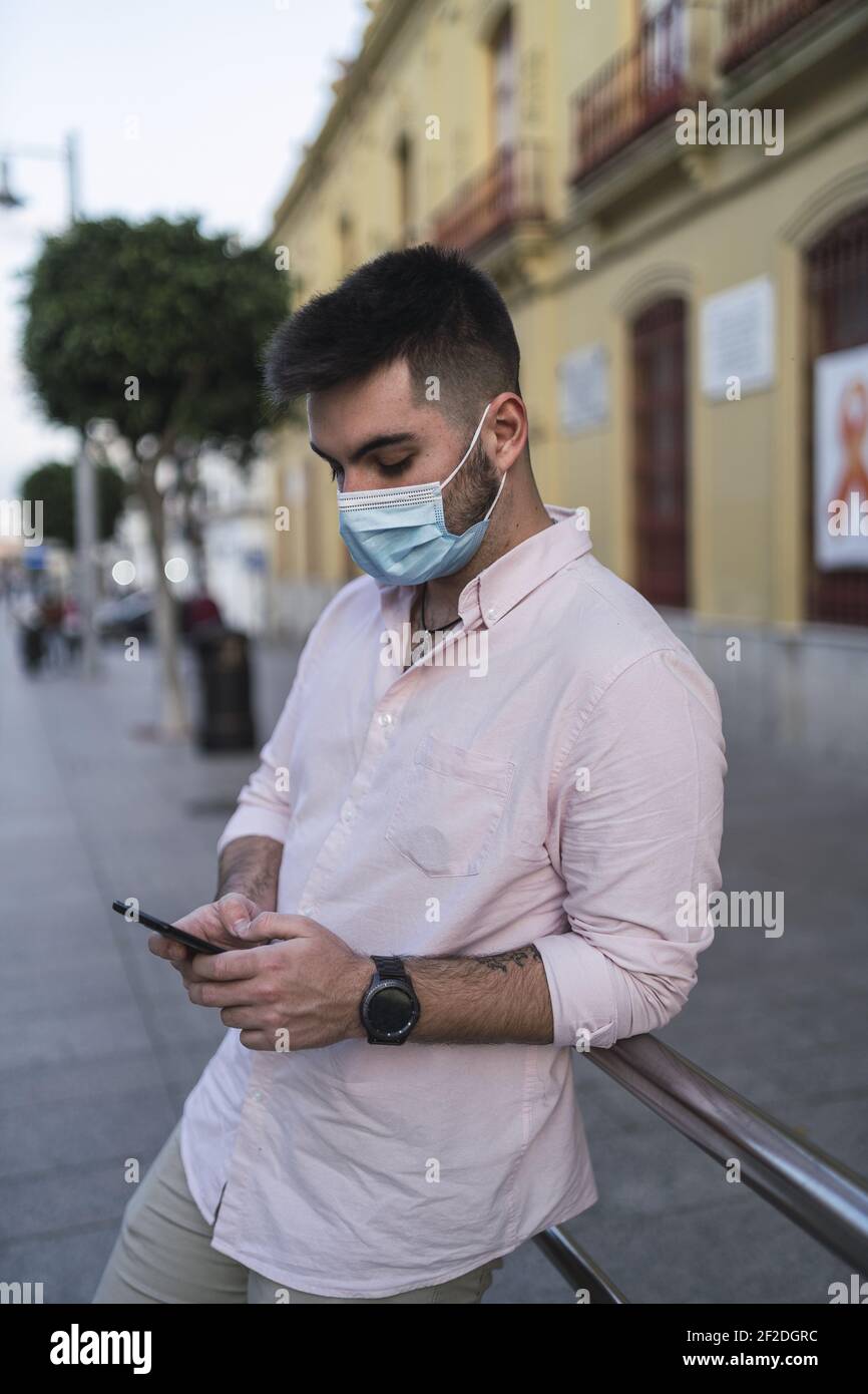 Normal man outside hi-res stock photography and images - Alamy