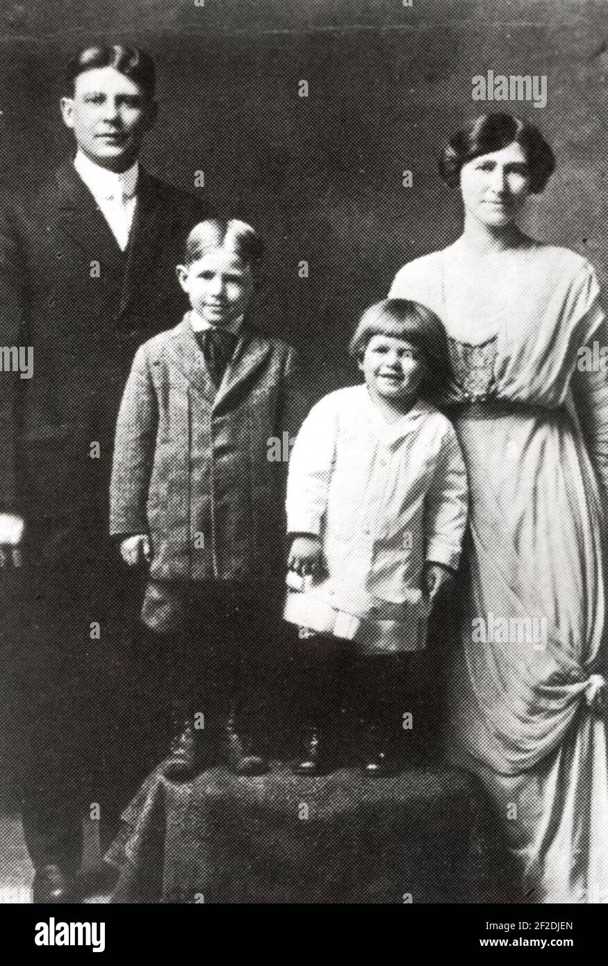 Portrait of Ronald Reagan, Neil Reagan, Jack Reagan, and Nelle Reagan ...