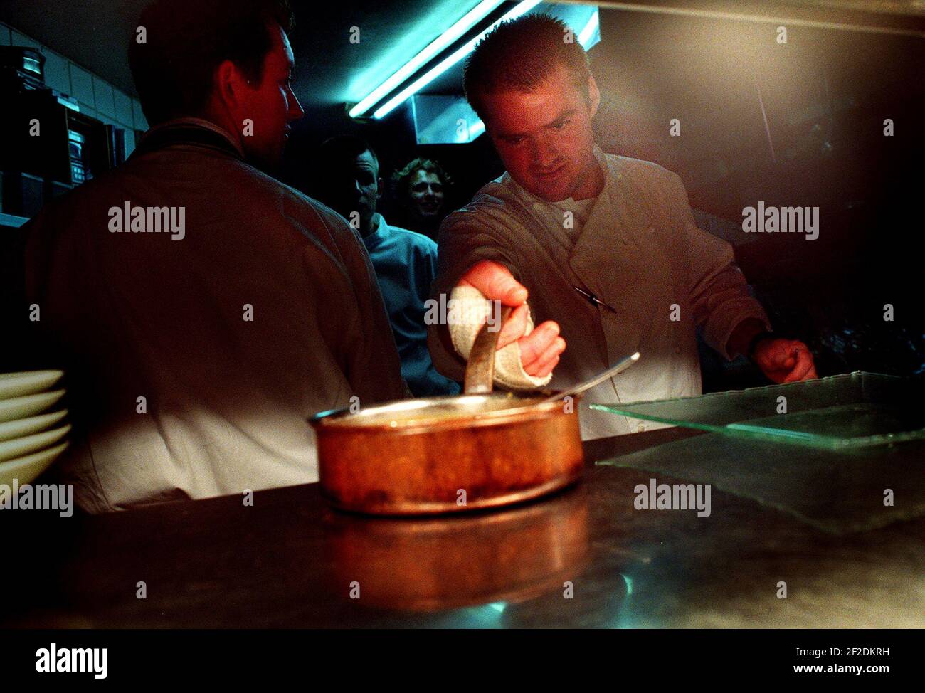 HESTON BLOOMENTAAL CHEF IN THE KITCHEN, JUN 2000AT THE FAT DUCK Stock ...
