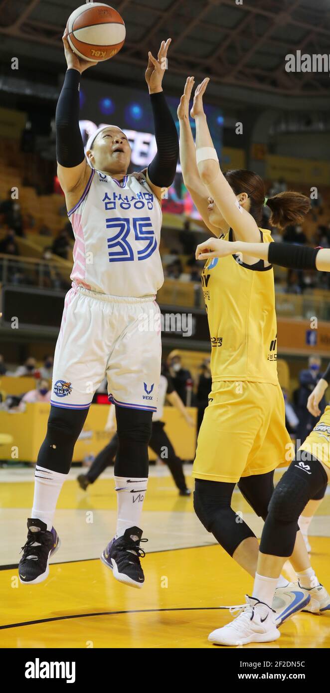 South Korea. 12th Mar, 2021. WKBL Finals Samsung Blue Minx's Kim Han ...