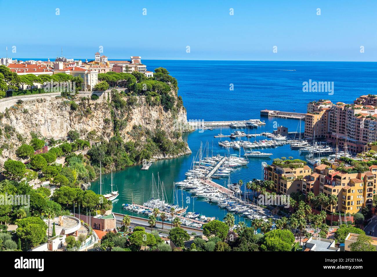 Panoramic view of prince's palace in Monte Carlo in a summer day ...