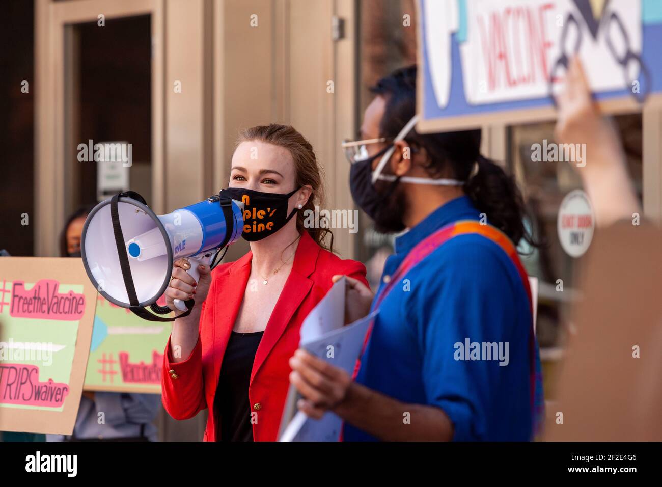 Distribute freely hi-res stock photography and images - Alamy