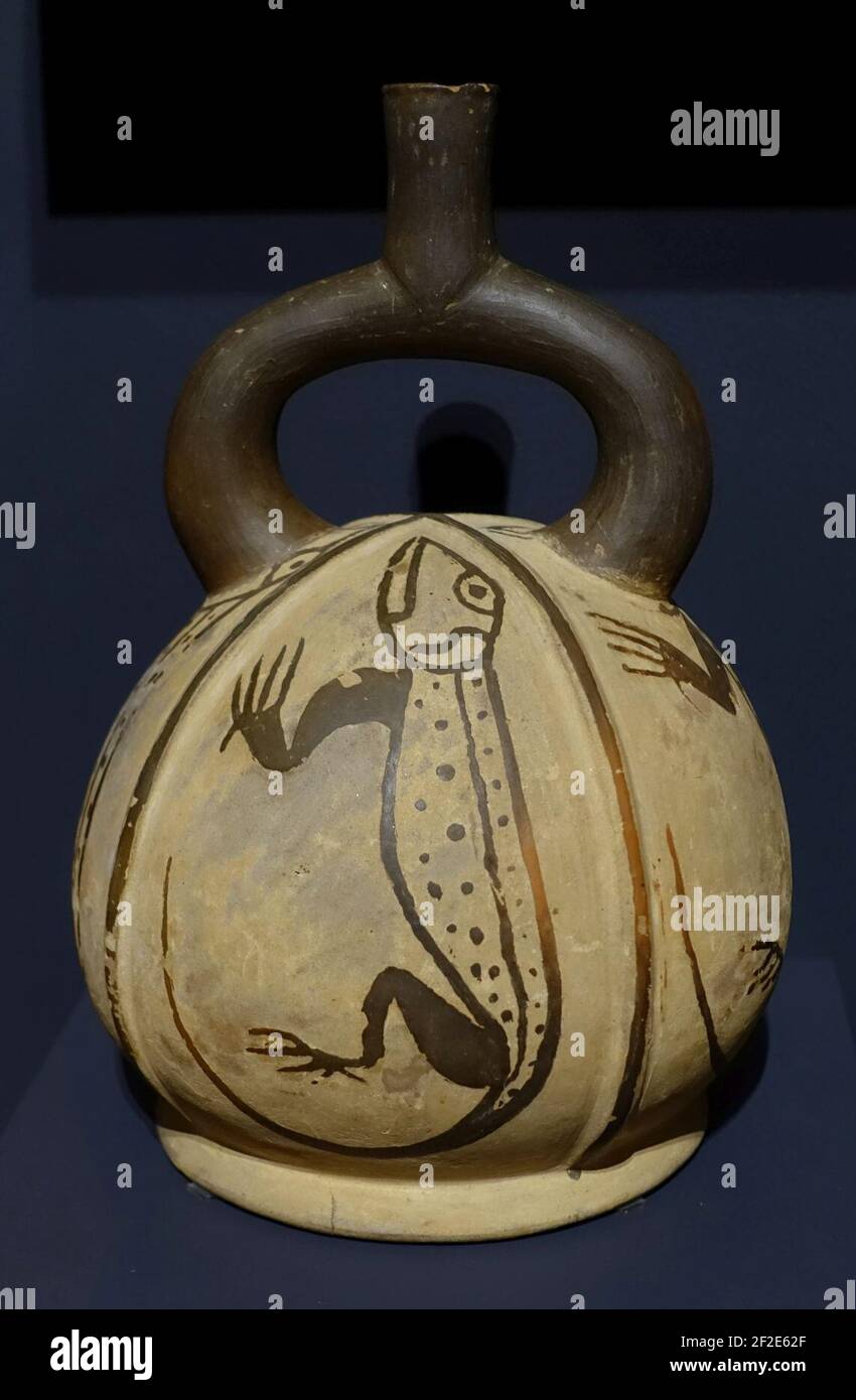 Pot with painted design of lizards, Nasca, Chicama, Trujillo province ...