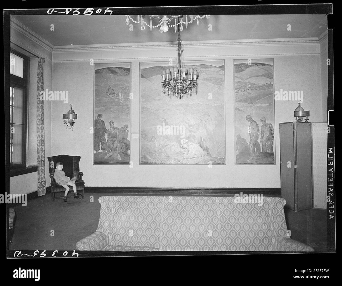 Pottsville, Pennsylvania. Luk's mural on mining, Necho Allen Hotel ...