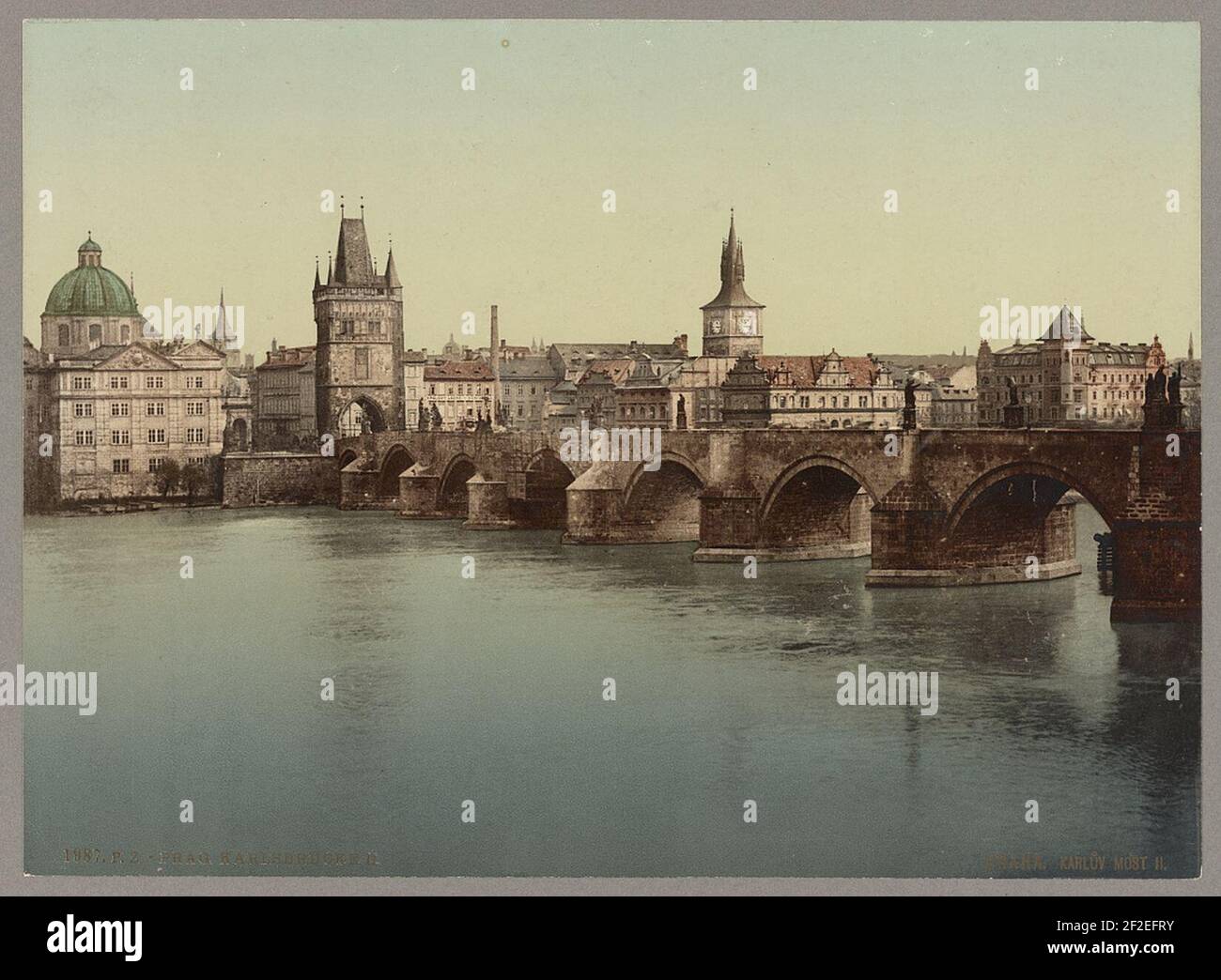 Karlsbrücke prag hi-res stock photography and images - Alamy