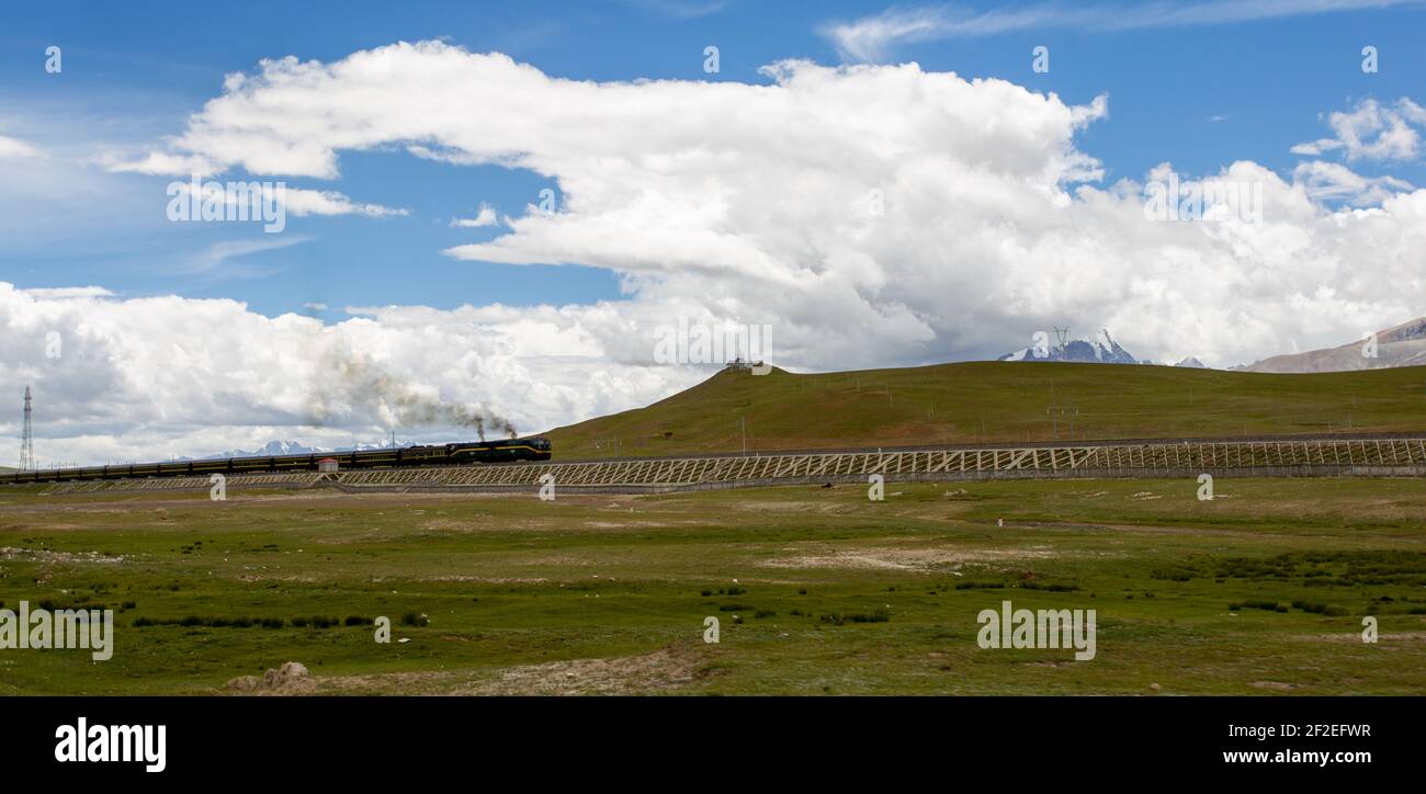 Natural scenery of Tibetan Plateau in China Stock Photo - Alamy