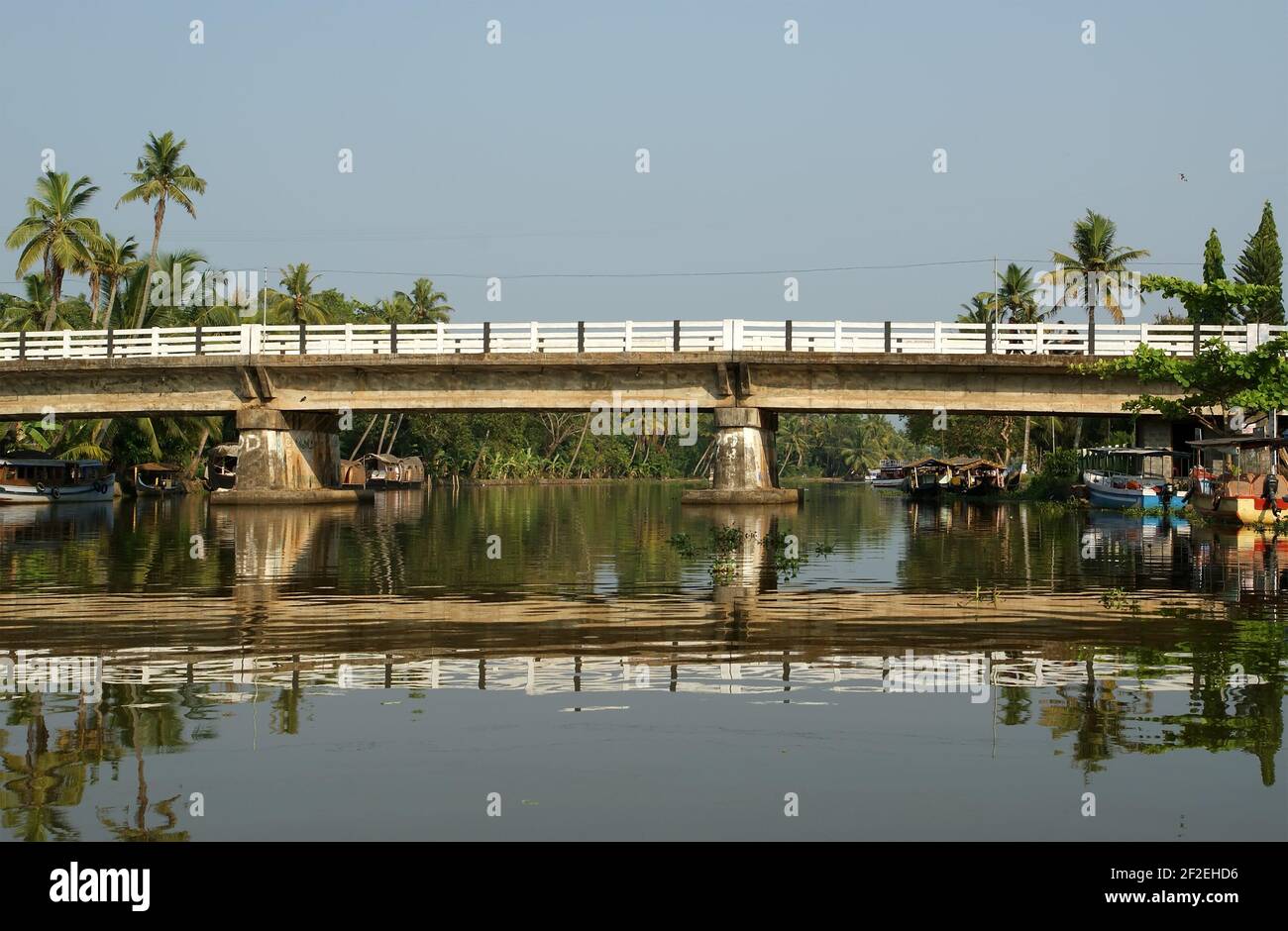 Floating bridge kerala hi-res stock photography and images - Alamy