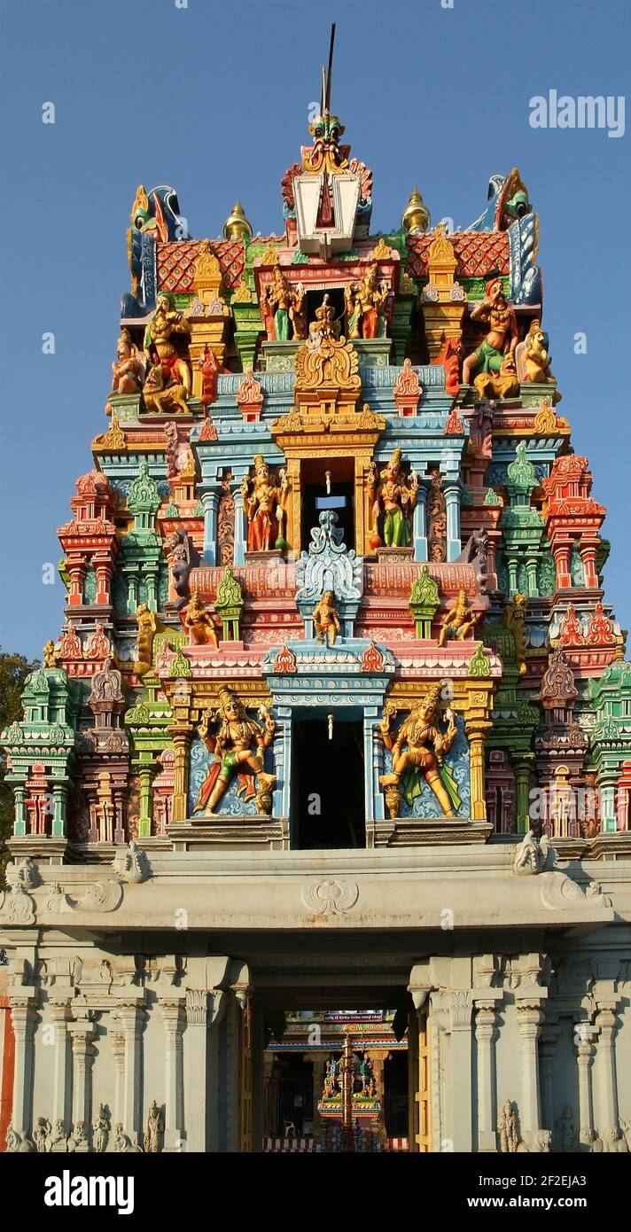 Traditional Hindu temple, South India, Kerala Stock Photo - Alamy