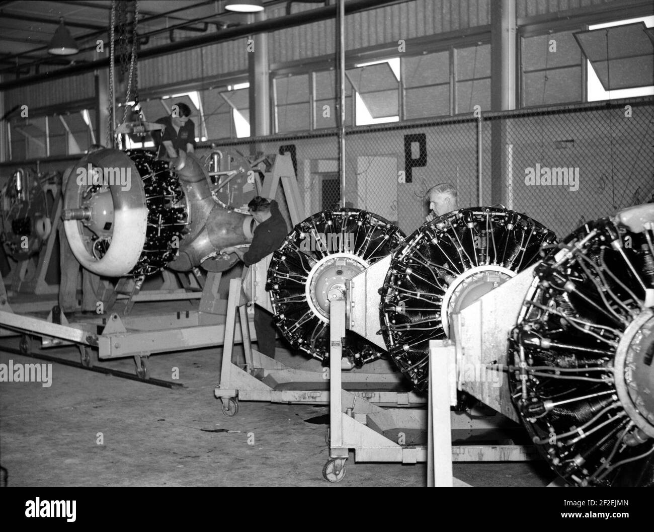Pratt whitney r 1830 hi-res stock photography and images - Alamy