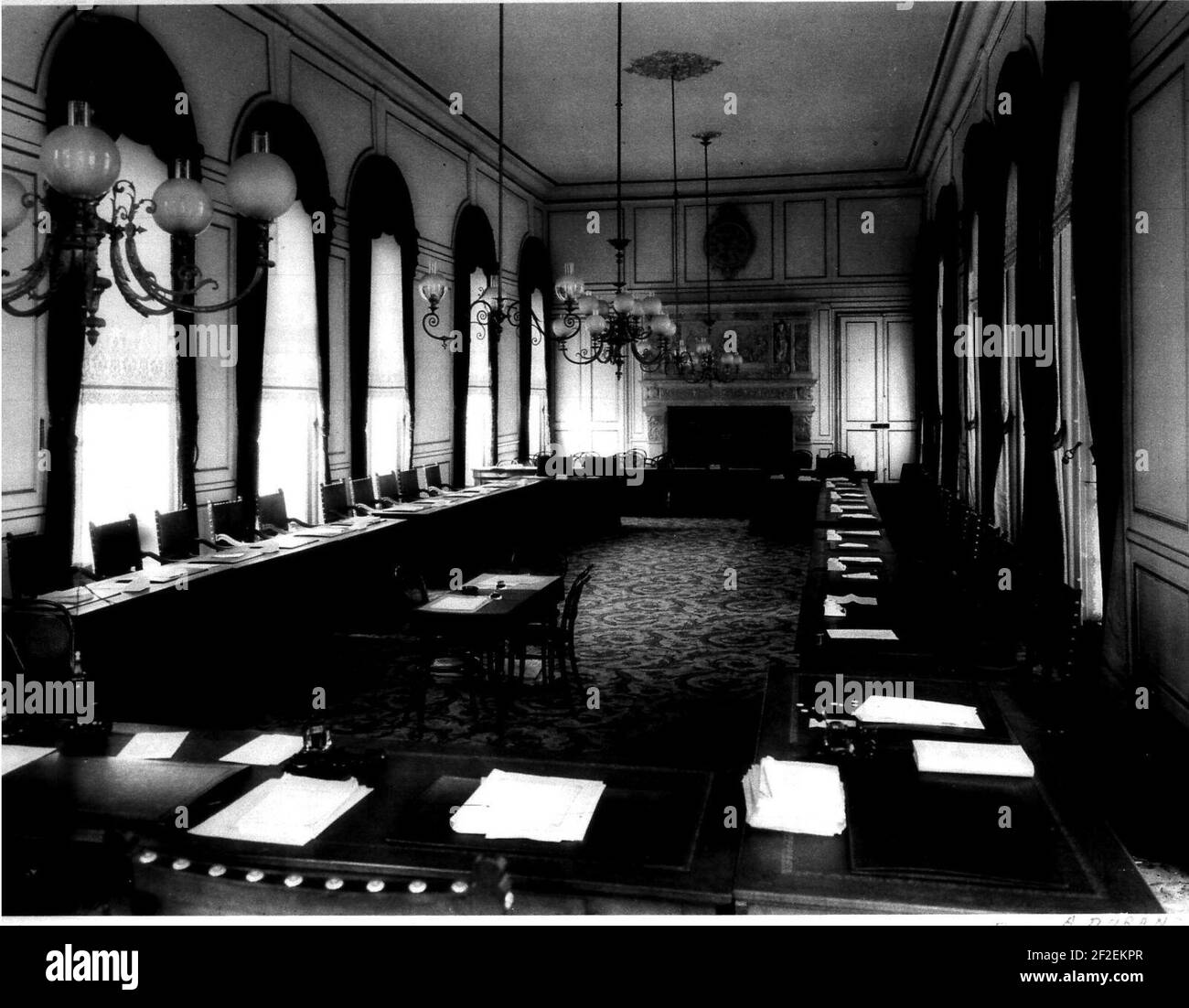 Photo salon Black and White Stock Photos & Images - Alamy