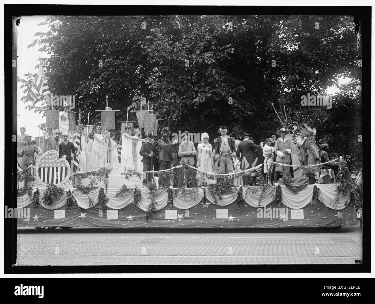 PREPAREDNESS PARADE- COLONIAL AND INDIAN FLOAT Stock Photo - Alamy