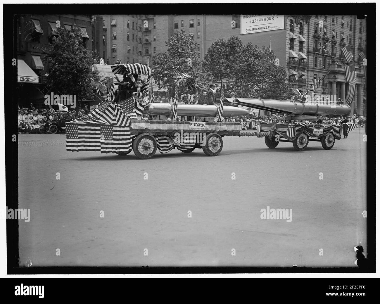 Parade float Cut Out Stock Images & Pictures - Alamy