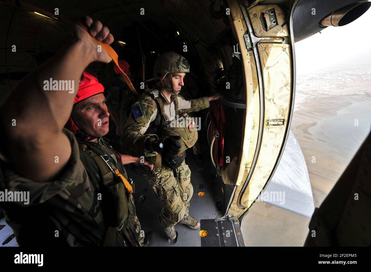 Preparing to jump Stock Photo - Alamy