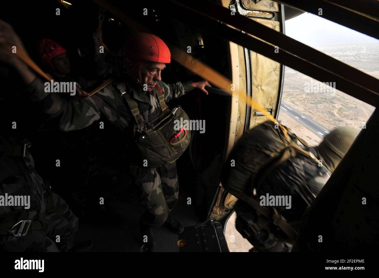 Preparing to jump Stock Photo - Alamy