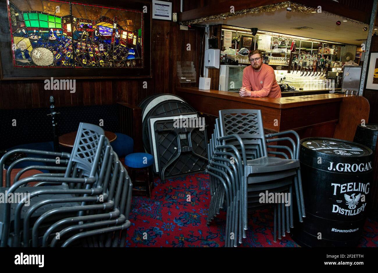 Grogan’s castle lounge dublin hi-res stock photography and images - Alamy