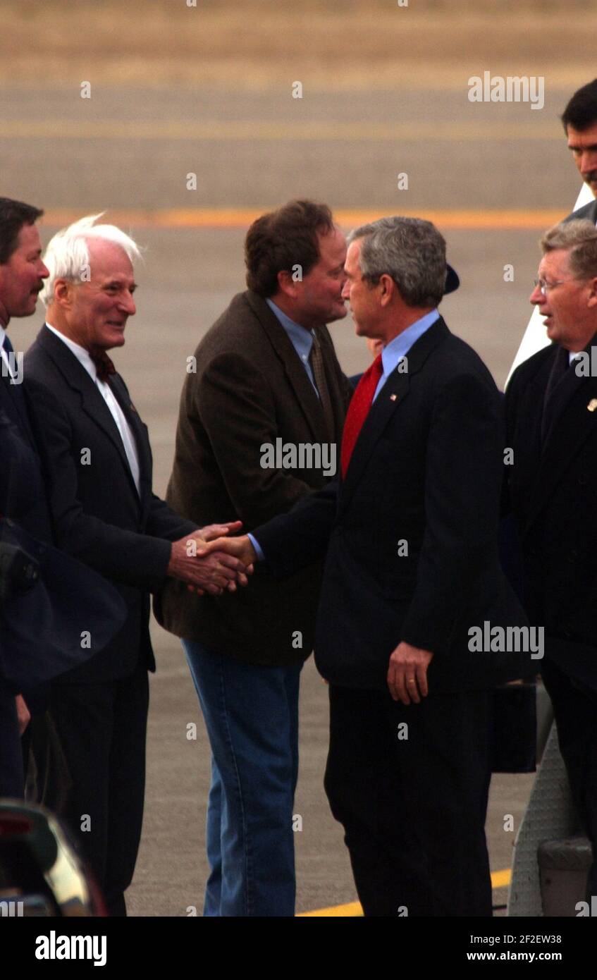 Conrad burns hi-res stock photography and images - Alamy