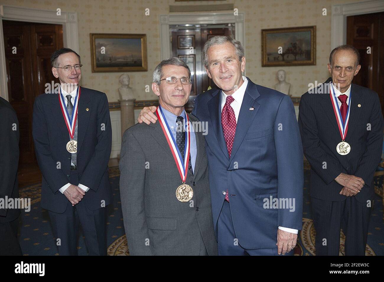 President George W. Bush and Dr. Anthony S. Fauci Stock Photo - Alamy